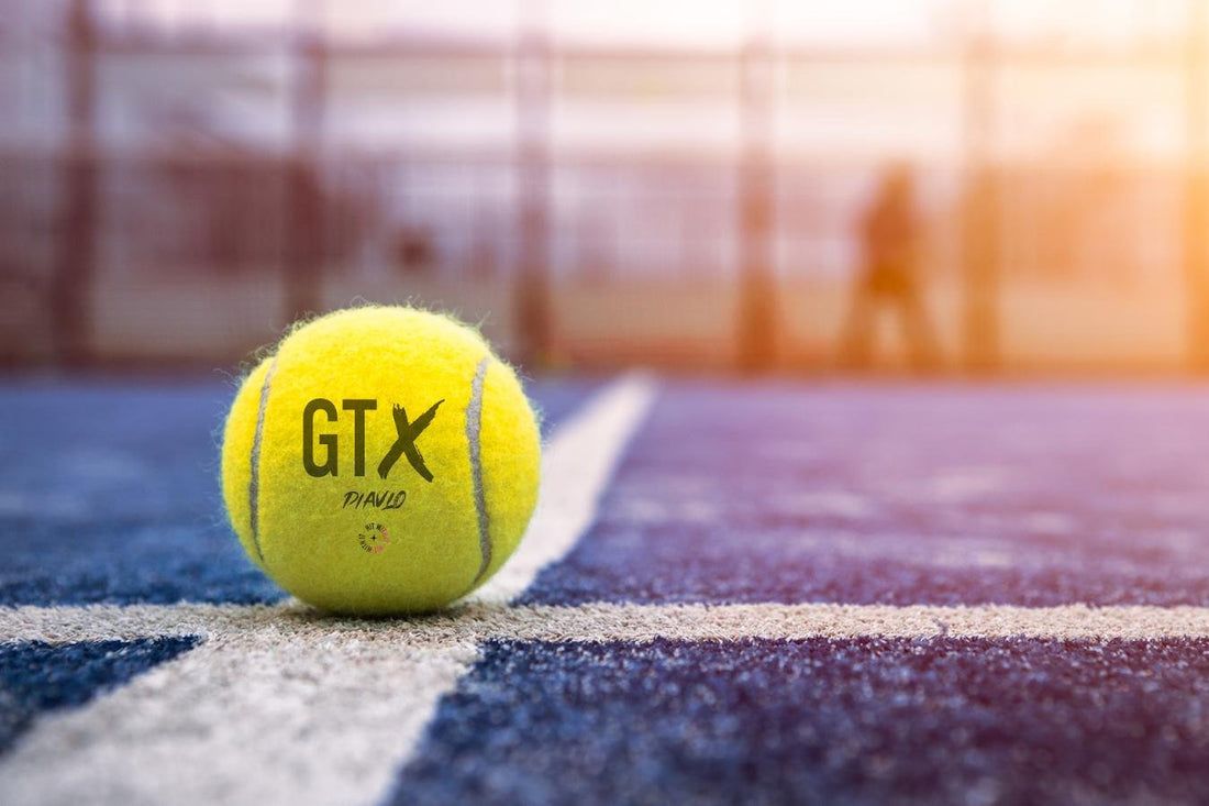 Moonshot Padel - Hit with it